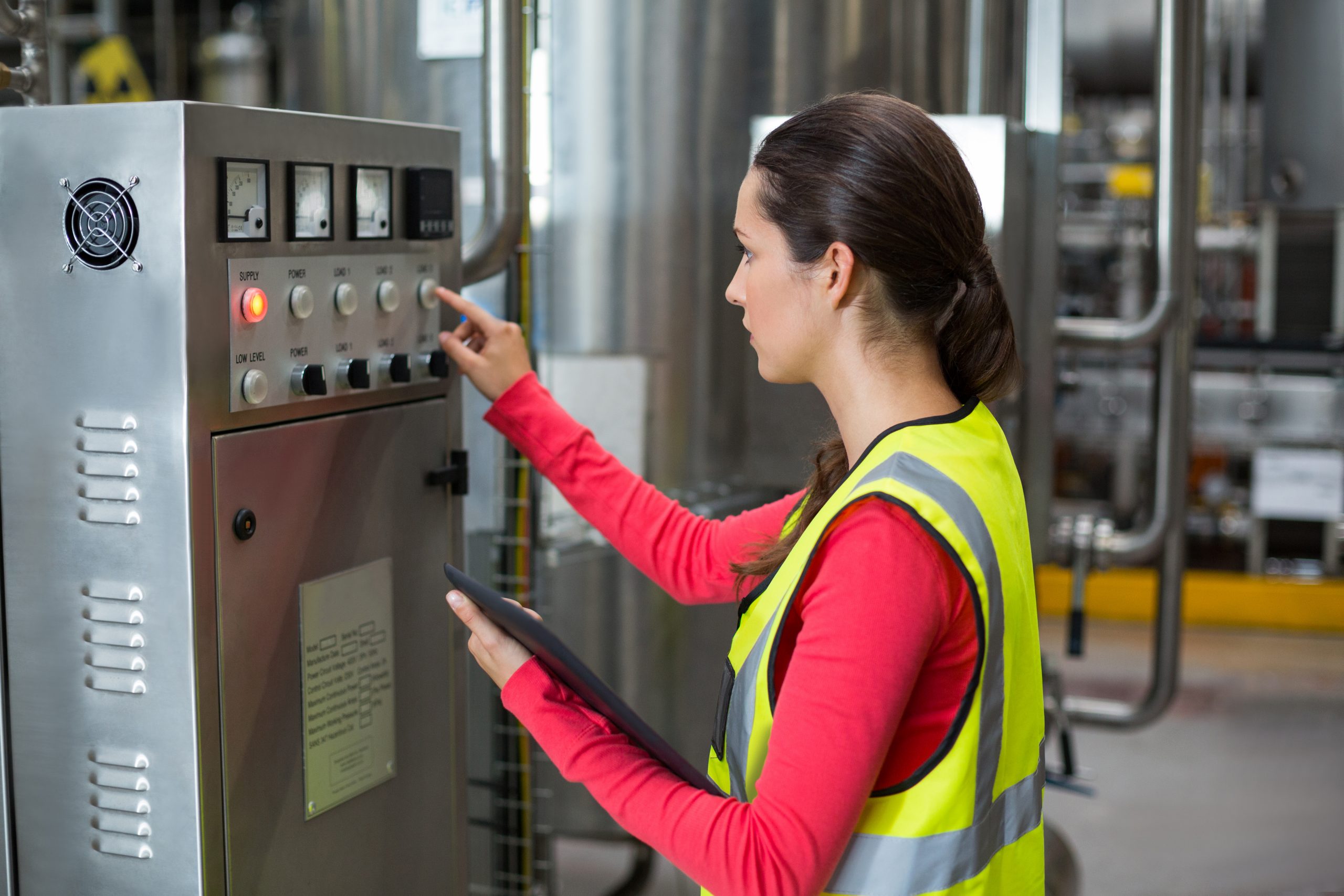 What's a push button do? What's inside, is a pushbutton a switch?