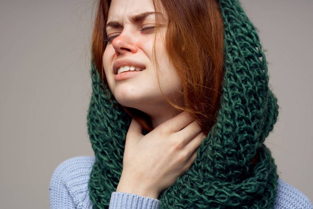 Is herpangina infection dangerous and what are its symptoms?